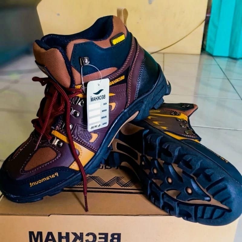 Jual Sepatu Gunung Terlengkap & Harga Terbaru April 2026 | Shopee Indonesia