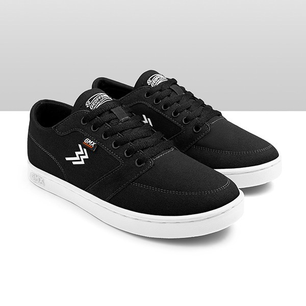 Jual Geoff Max Official - Jarvis Black White Sneakers Pria - Size 44 ...
