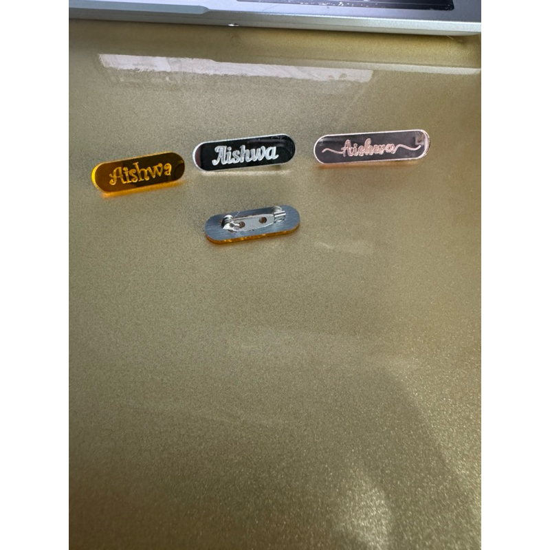 Jual BROSS MODEL OVAL GRAFIR CUSTOM NAMA (min 3 pcs) | Shopee Indonesia