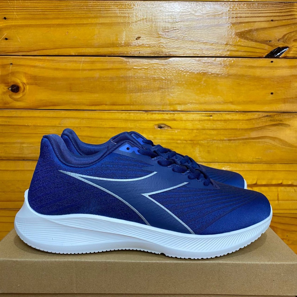 Jual TERBARU Diadora KATE NAVY WHITE SEPATU PRIA SNEAKERS SPORTY ...