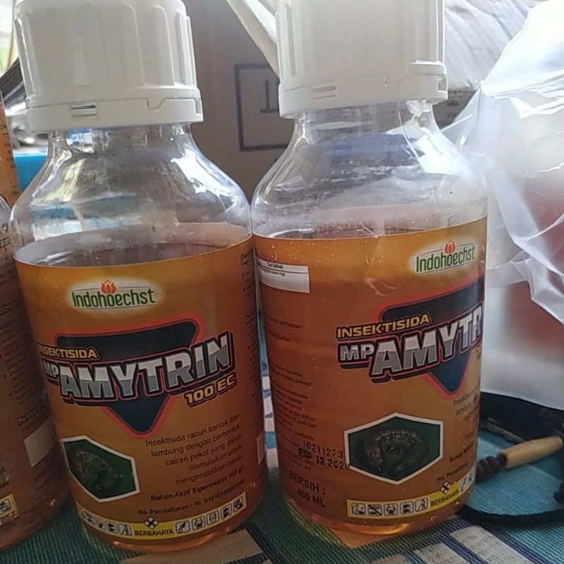 Jual Insektisida AMYTRIN 100 EC 400 ml Racun Ulat yang ampuh | Shopee ...