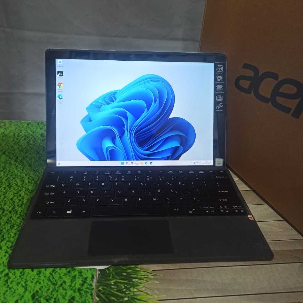 Jual Laptop Acer Switch Alpha 12 Touchscreen 2in1 RAM 8GB SSD 256GB ...