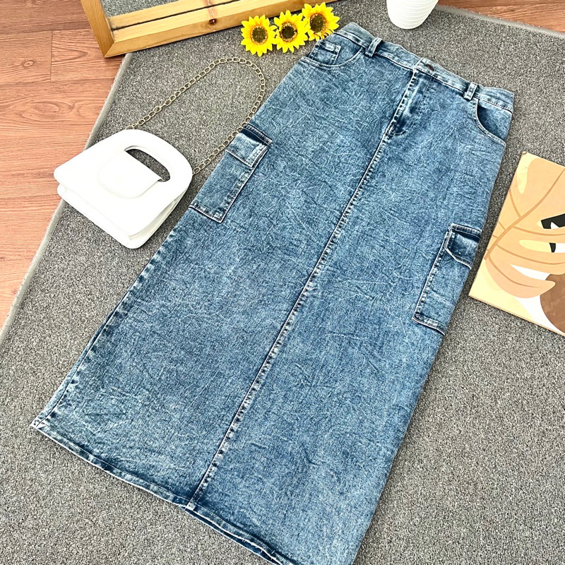Jual ABBY ROK CARGO JEANS | Shopee Indonesia