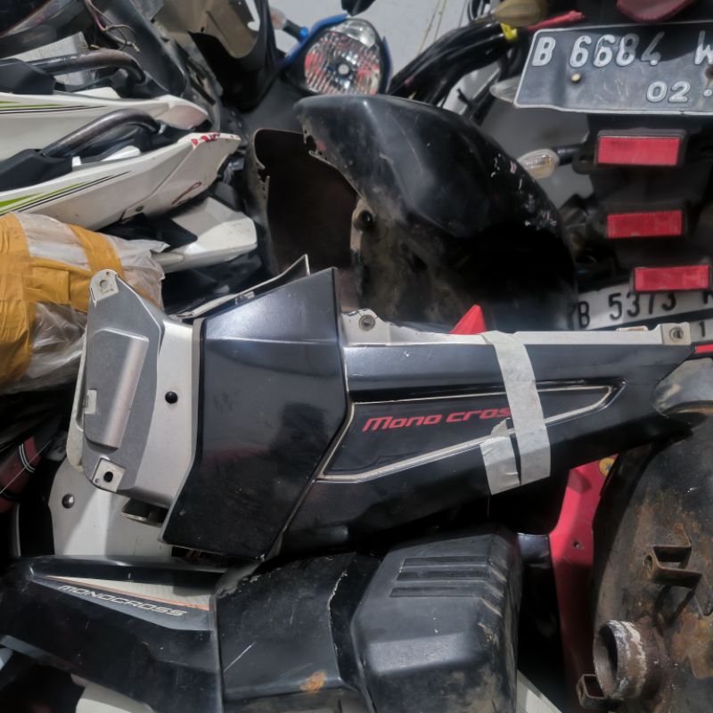 Jual Box Samping Aki Original Yamaha Byson | Shopee Indonesia