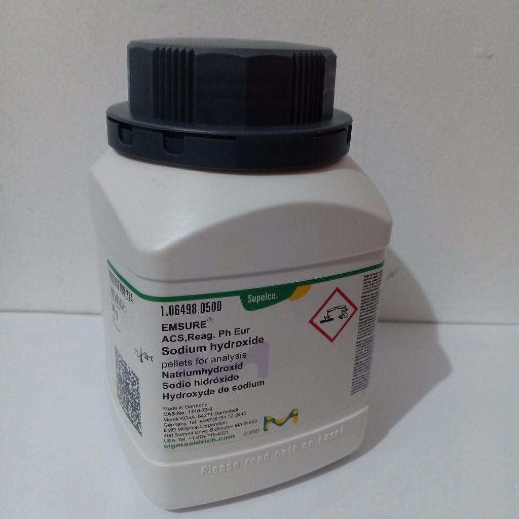 Jual [BK9] NaOH 10 gram / Sodium Hydroxide / Natrium Hidroksida | MERCK ...