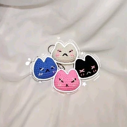 Jual ANGRY BUNNY KEYCHAIN/GANTUNGAN KUNCI RAJUT ANGRY BUNNY/SOUVENIR ...