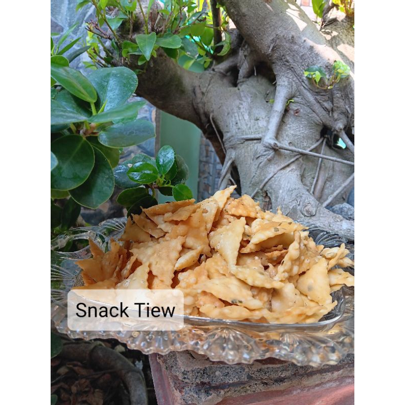 Jual Stik Bawang / Snack Stik Bawang / Kripik Pangsit Bawang Gurih ...