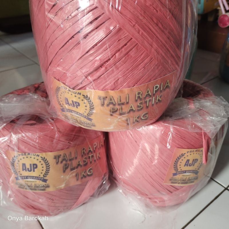 Jual Tali Rafia Merk AJP 1 Kg / Tali Rafia 1 kg Warna Merah kualitas ...