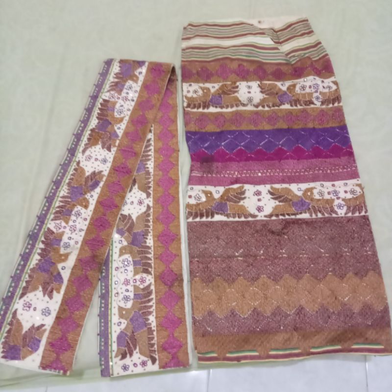 Jual Tapis Atau Songket Modern Dan Selendang Sulam Tangan | Shopee ...