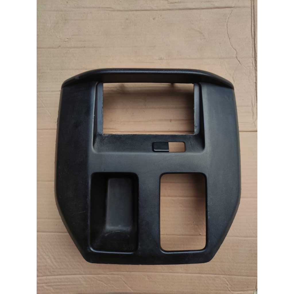 Jual Frame Dashboard Tengah Panel Head Unit Daihatsu Gran Grand Max Ori ...