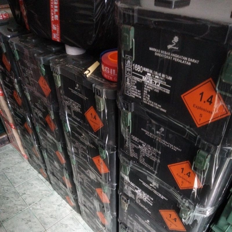 Jual Box kotak plastik bekas amunisi pindat/Box plastik original pindat ...
