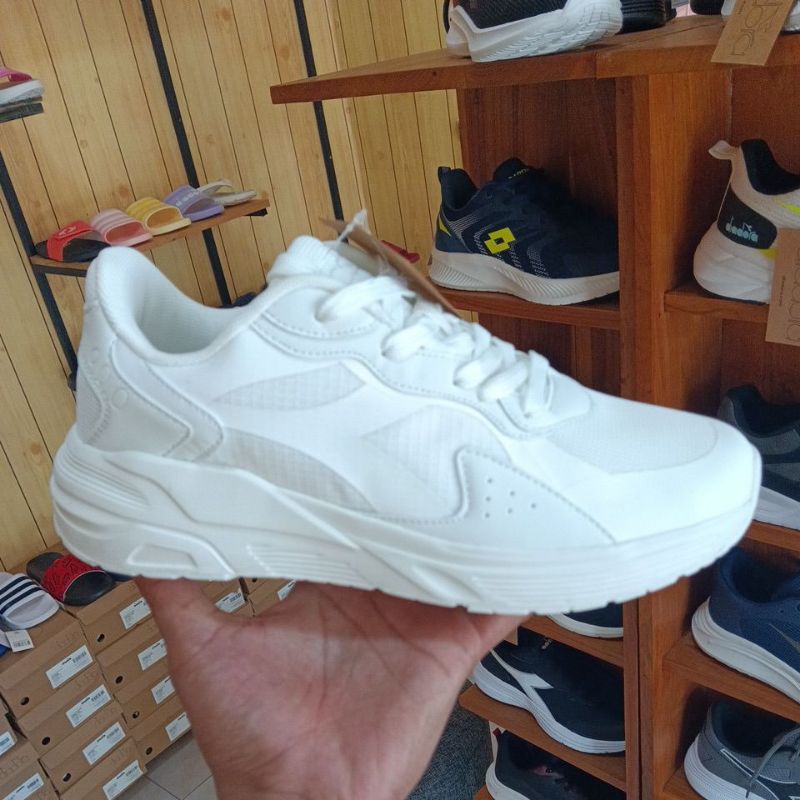 Jual sepatu original BNIB OBRALAN mall | Shopee Indonesia