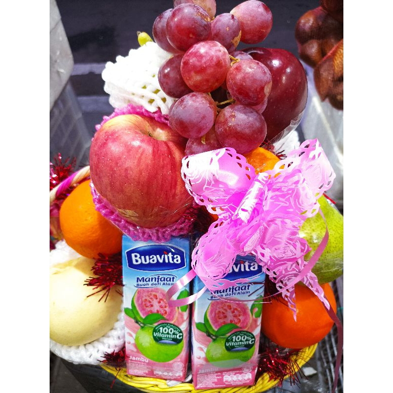 Jual parcel buah sedang plus buavita rasa jambu | Shopee Indonesia