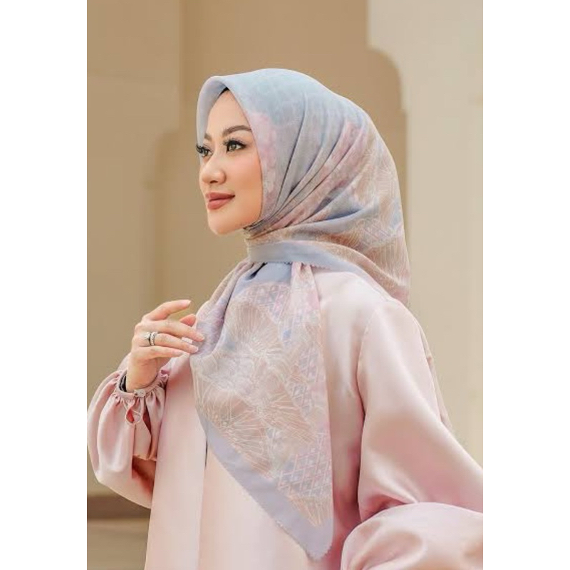 Jual jilbab segiempat hijab segi empat motif Voal buttonscarves | Shopee Indonesia