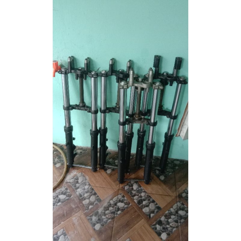 Jual shock depan Byson ori Copotan satu set shock Byson karbu | Shopee ...