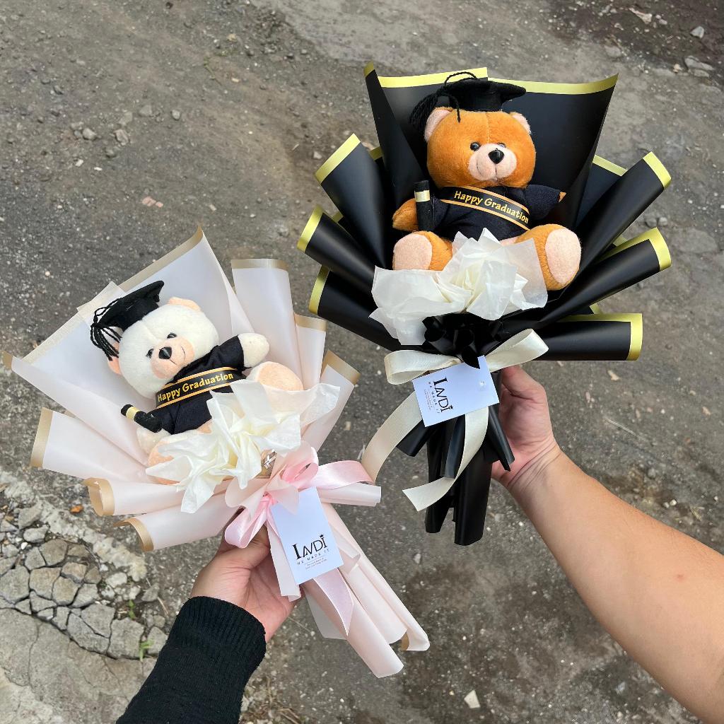 Jual BUKET BONEKA WISUDA BUKET WISUDA BUCKET BUNGA PALSU BUKET HOLOGRAM ...