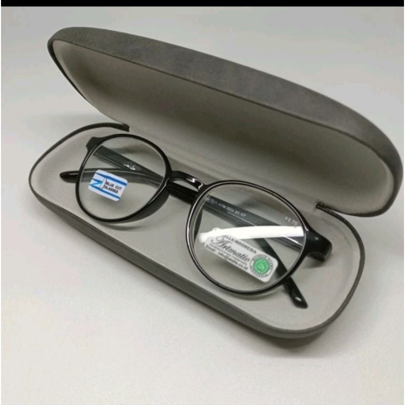 Jual kacamata baca dan jalan/ progesif/dua pungsi,ada 2 farian/plus ...