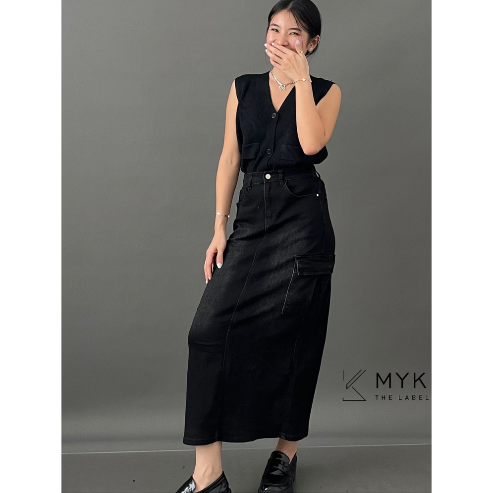 Jual MYK.TheLabel | Valence Long Cargo Denim Skirt | Rok Cargo Denim Hitam Panjang | Shopee ...