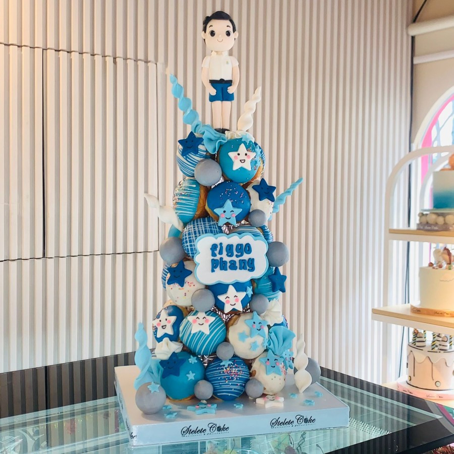 Jual Donat Tower / Ulang Tahun Donat Karakter Anak/ Birthday Cake ...