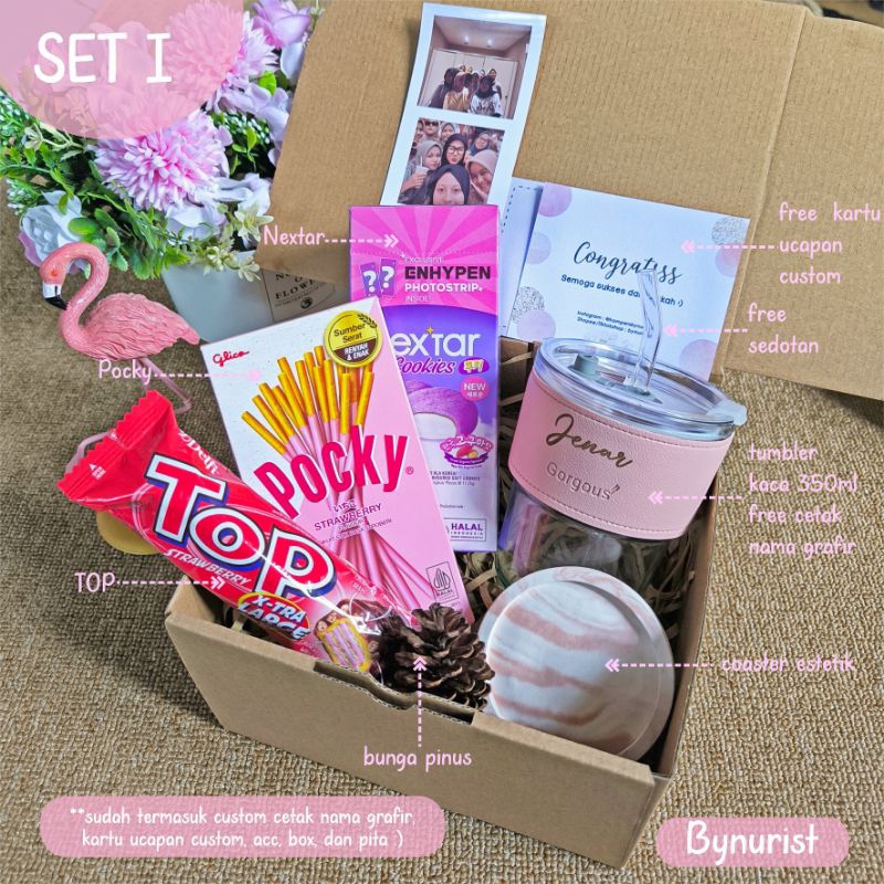 Jual ‼️READY‼️ PINK SERIES Kado Wisuda Tumbler Kaca Grafir / Hampers ...