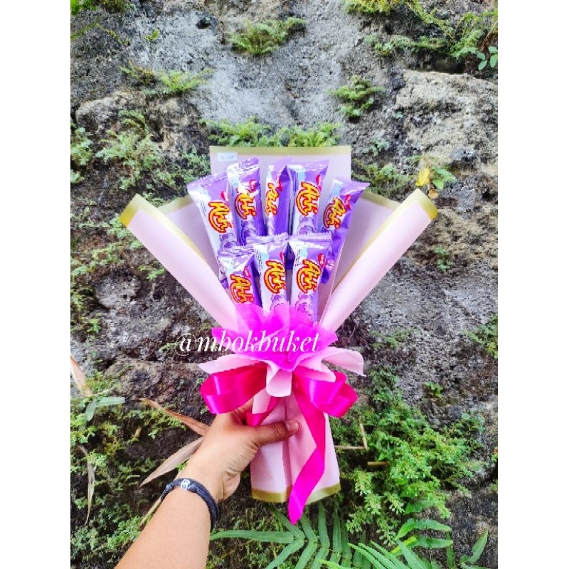 Jual BUKET SNACK MURAH BUKET WISUDA ANAK SEKOLAH SOUVENIR ULTAH READY ...
