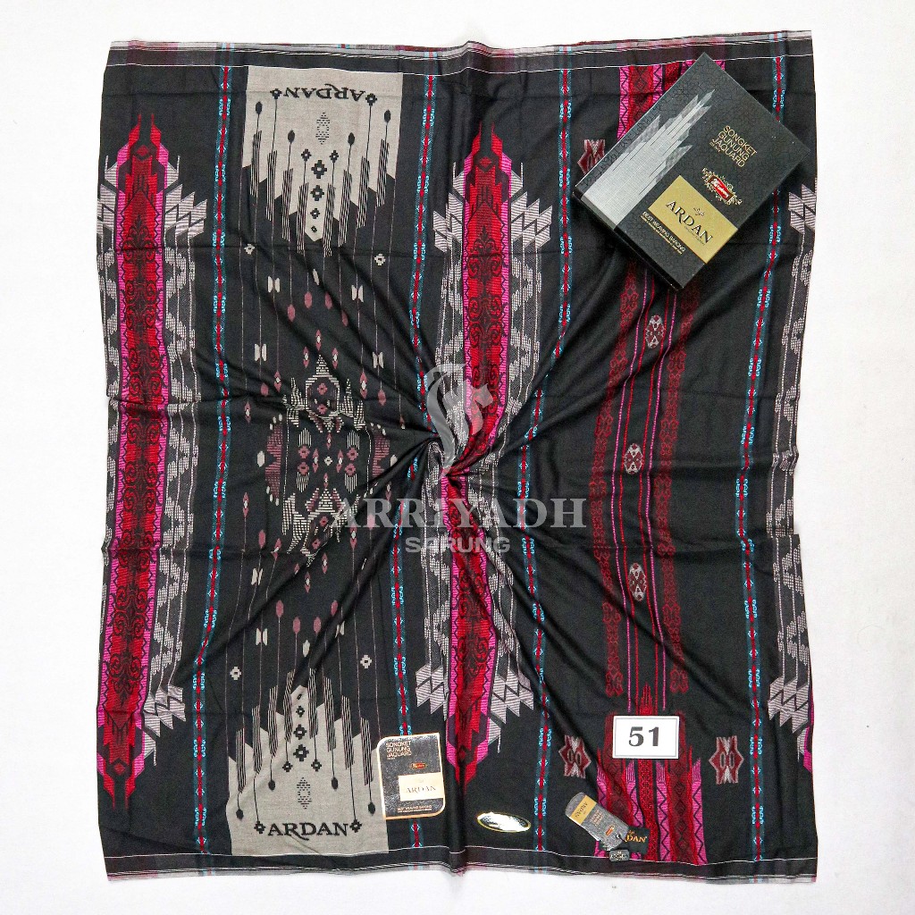Jual Sarung Ardan Motif SGJ Songket Gunung Jaquard Putih Hitam Warna ...