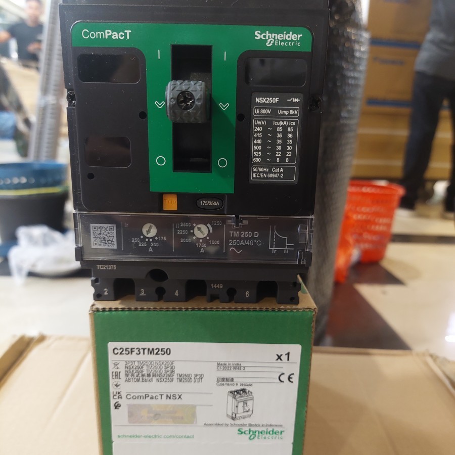 Jual MCCB/BREAKER NSX250F 175A-250A 36KA 3POLE TM250D Schneider LV431630 3P 3 P 3 Pole 3 Phase ...