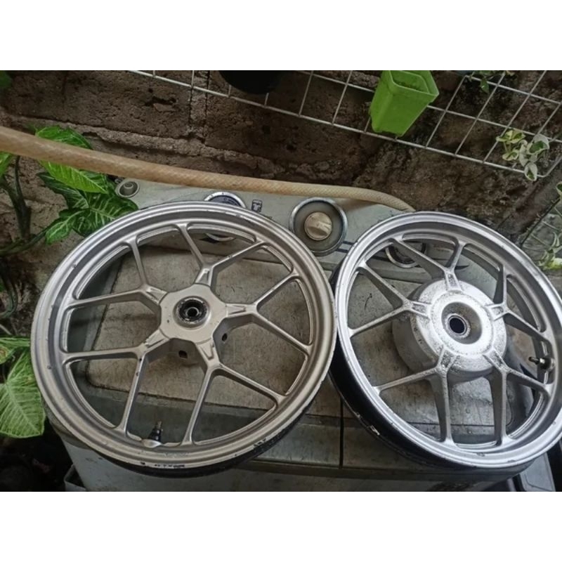 Jual Velg vario 125 vario 150 old New pelek racing palang original ori ...