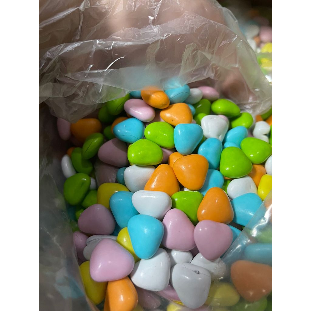Jual COKLAT LOVE OVAL/COKELAT BATU OVAL LOVE TOPLES 100GR | Shopee ...