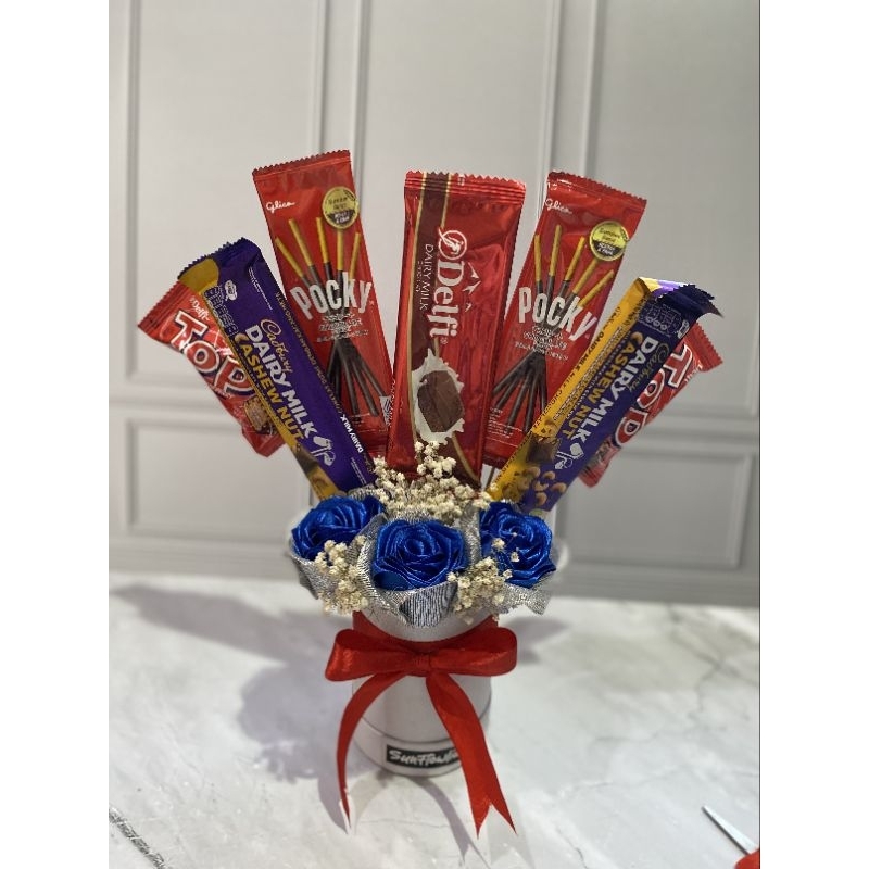 Jual Snack Buket Bloom box Bouquet Snack Buket Murah | Shopee Indonesia