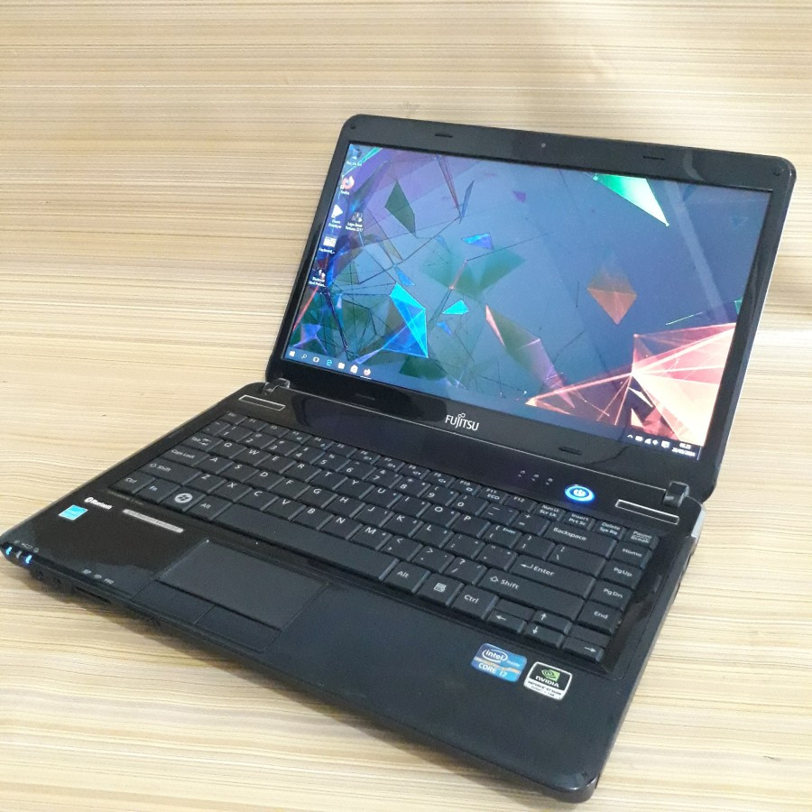 Jual LAPTOP GAMING DAN DESAIN FUJITSU 8cpu DUAL VGA CORE I7 RAM 16GB ...