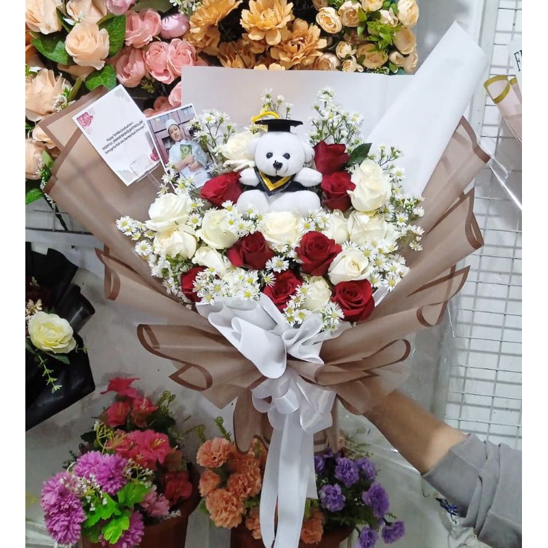 Jual NADINE BUKET WISUDA/bucket bunga wisuda/graduation bouquet/bucket ...
