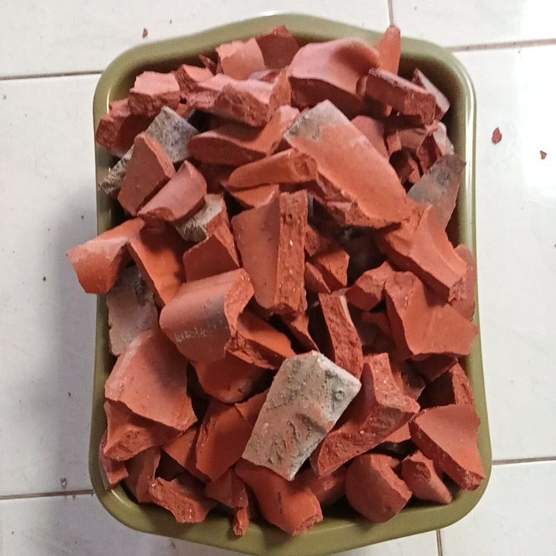Jual genteng pecahan media tanam dasar pot 1 kg | Shopee Indonesia
