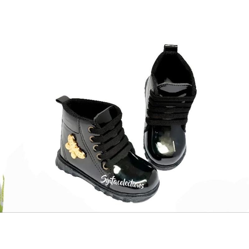 Jual sepatu bot anak prempuan lucu motip kupu-kupu trlaris 2024 ...