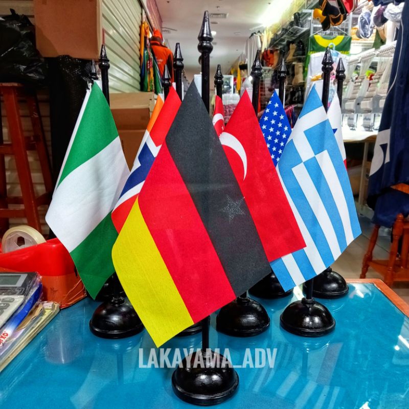Jual bendera meja bendera negara Jerman plus tiang kayu | Shopee Indonesia