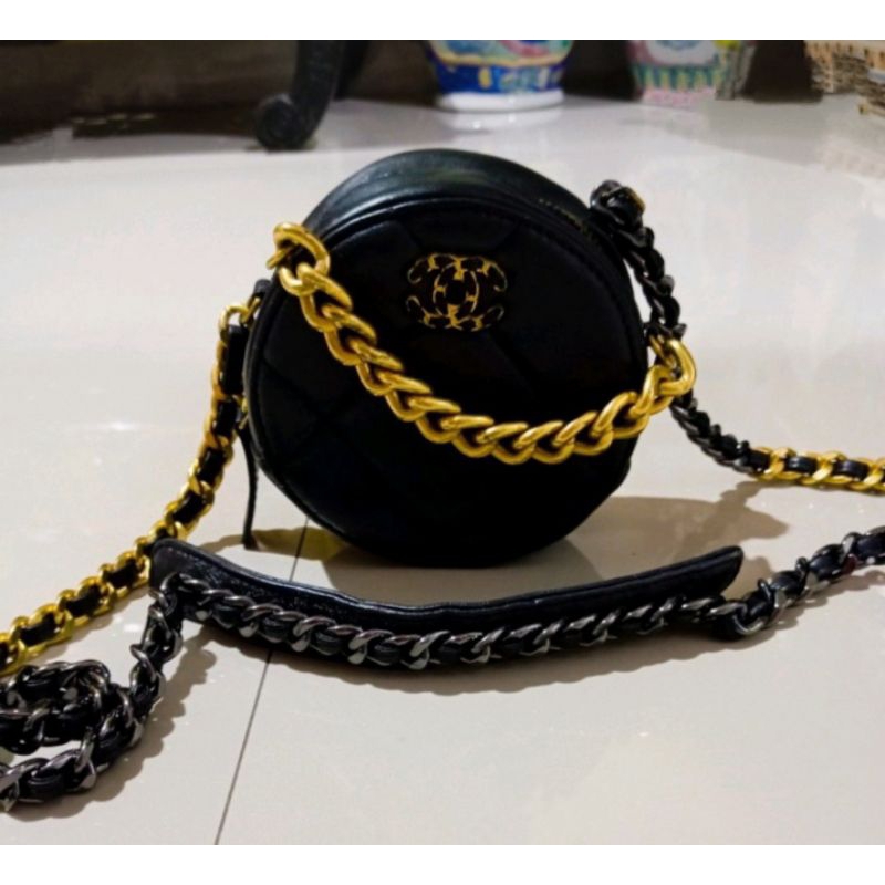 Jual Tas Chanel 19 round | Shopee Indonesia