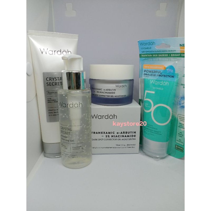 Jual WARDAH PAKET BASIC SKINCARE 4IN 1 ( kulit kusam & flek hitam) | Shopee Indonesia