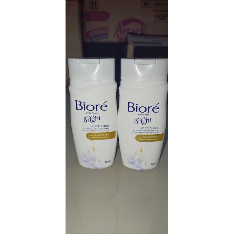 Jual Biore Body Foam Bright White Scrub 100ml | Shopee Indonesia