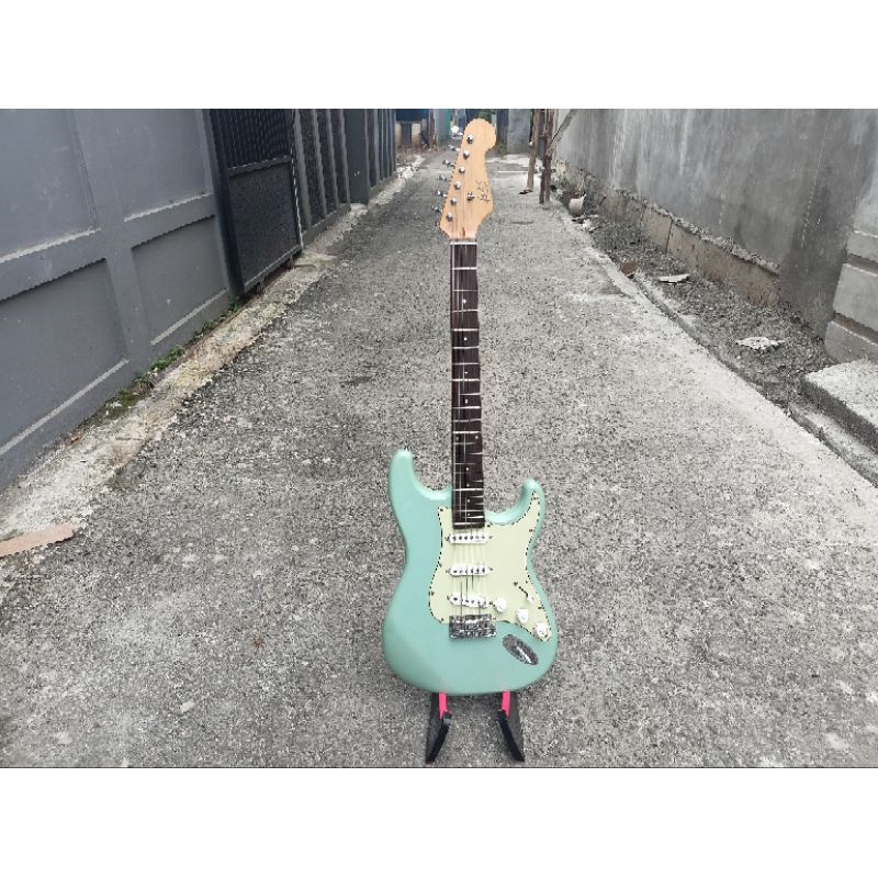 Jual gitar Radix Stratocaster Sonic Blue | Shopee Indonesia