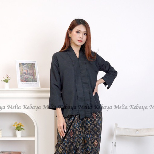 Jual Atasan Kebaya Floy Balotelli / Atasan Kebaya Kutubaru Floy ...