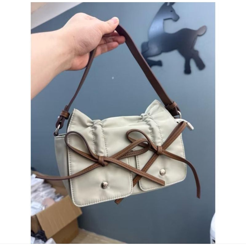 Jual (PRE ORDER) Tas Nilon Eksklusif Madelyn L Grey | Shopee Indonesia