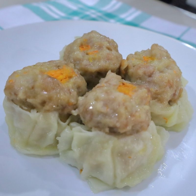 Jual DIMSUM / SIEWMAI / SIOMAY Ayam Jamur / Wortel / Cumi | Shopee ...