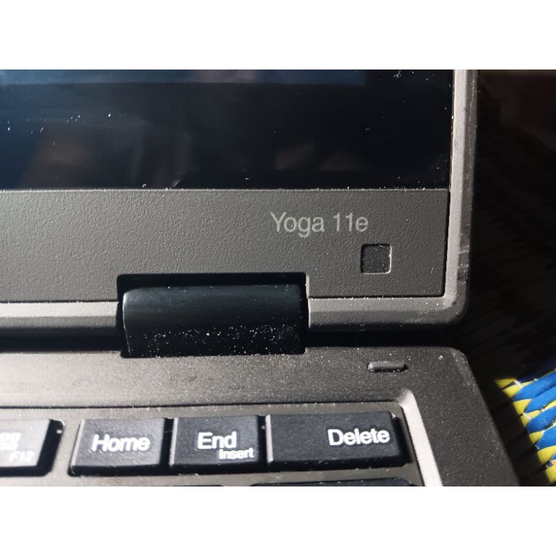 Jual lcd laptop tinkped lenovo yoga 11e layar sentuh..buat yang butuh ...
