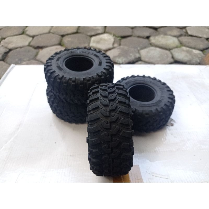 Jual Rc 1:10 tire ban monster truggy crawler old stock type E | Shopee ...