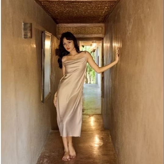 Jual MUKU Ruby Silk Dress | Shopee Indonesia