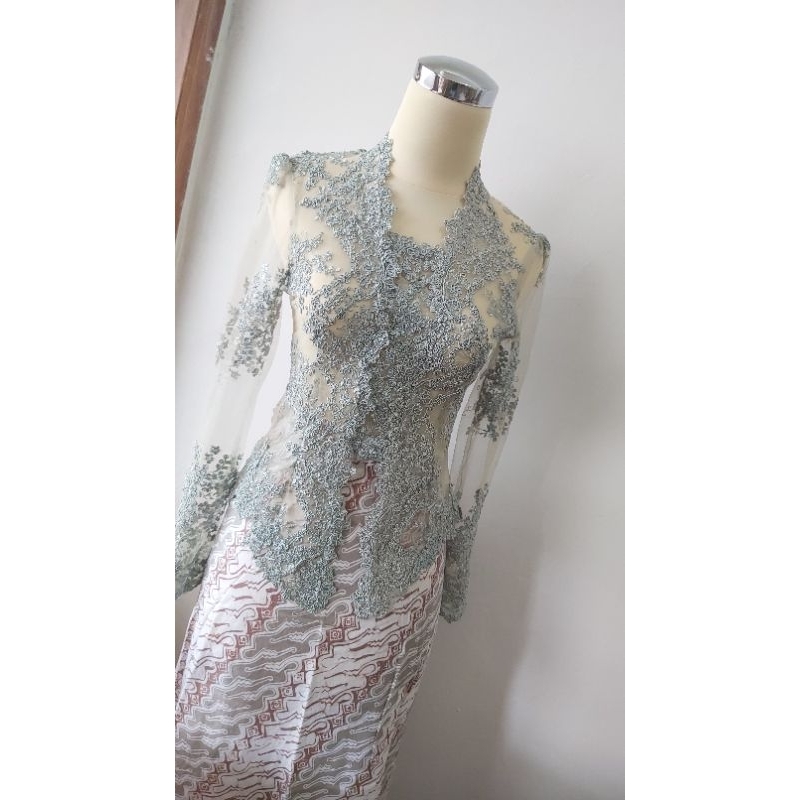Jual Kebaya kutu baru sage green | Kebaya wisuda | Kebaya bali | kebaya lamaran | kebaya modern ...