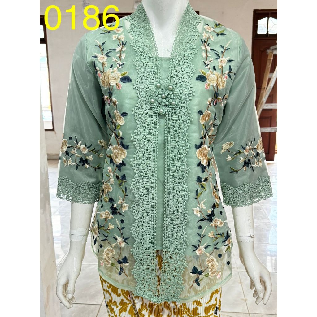Jual Kebaya Rompi organdi,Kebaya encim premium/Kebaya Elegan | Shopee ...