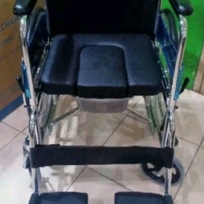Jual DUDUKAN KURSI RODA 2IN1/BAB/BUANG AIR BESAR/UNIVERSAL | Shopee ...