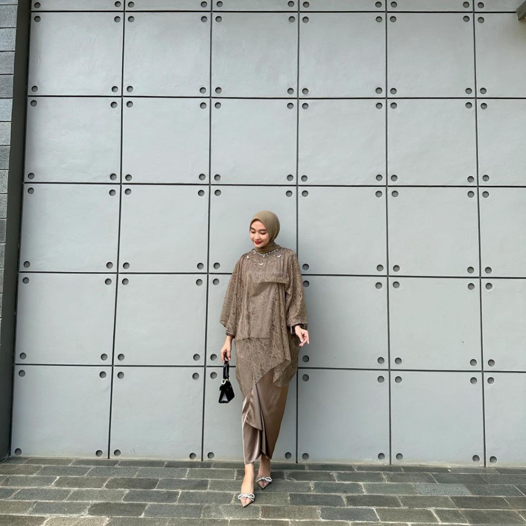 Jual New Gamis Pesta Oneset Clarisa Outfit Kondangan Set Rok Lilit ...