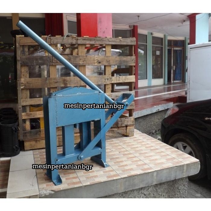 Jual Alat Cetak Batako Sistem Genjot Manual Hand Press 8x14x30 cm ...